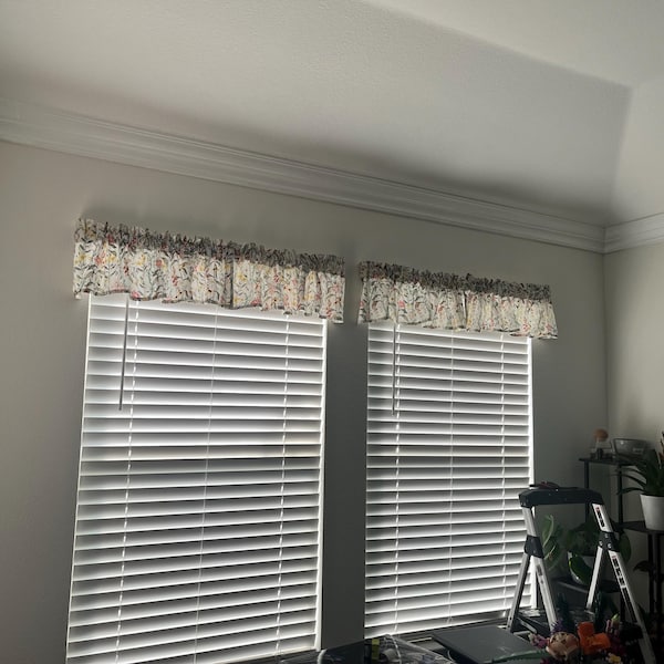 Wildflower Valance: Botanical Country Farmhouse Kitchen Curtain - Etsy