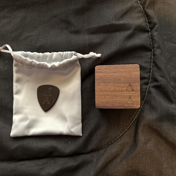 Personalized Wooden Guitar Picks Box,custom Engraved Guitar Pick Holder ...