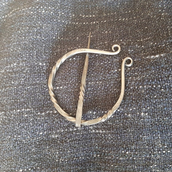 Penannular Brooch - Classic Wrought Iron - Outlander Inspired - Etsy