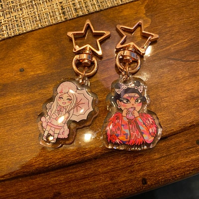 Mini Trixie Mattel Ru Paul's Drag Race All Stars Hand - Etsy