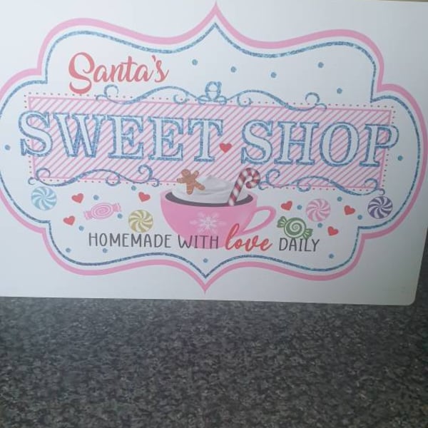 Sweet Shop Wreath Sign, Christmas Sweets Wreath Sign, Christmas Sweet ...