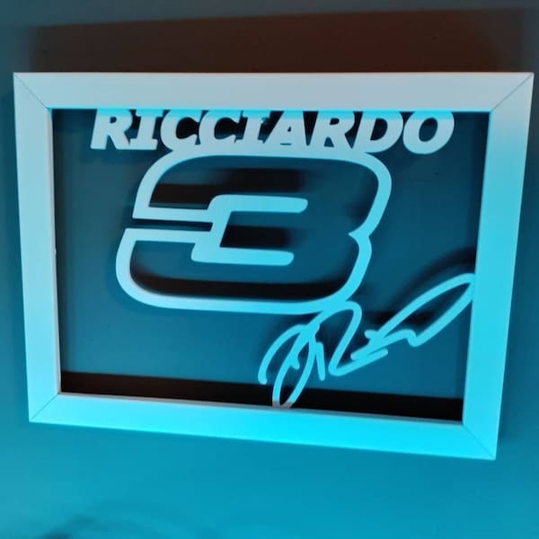 Lewis Hamilton Formula 1 Signature Outline Frame, Perfect Gift for F1 ...