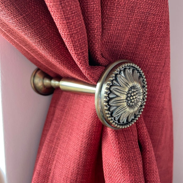 Antique Gold Camomile Curtain Holdbacks, Antique Brass Holdbacks ...