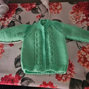 Toddlers to Adults Teletubbies Jumper Knitting Pattern, Size 22 to 40 ...