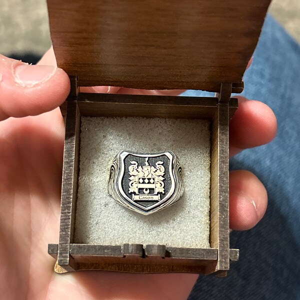 Personalized Gold Signet Ring Custom Engraved, Family Crest Ring, Coat ...