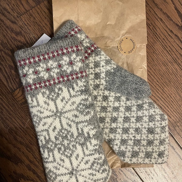 Nordic Double Knit Mittens, Snowflake Double Mittens, Dark Grey Mittens ...