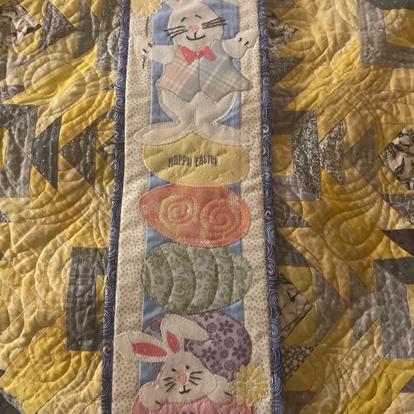 P133 Wrapped in Love Wall Hanging Instant PDF Sewing Pattern Download by Patch Abilities, Inc ...