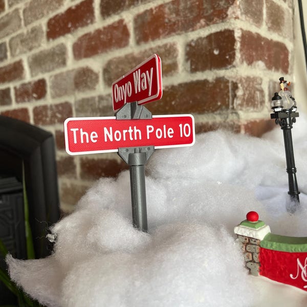 Custom Street Sign Stand | Personalized Name Plate Street Signage ...
