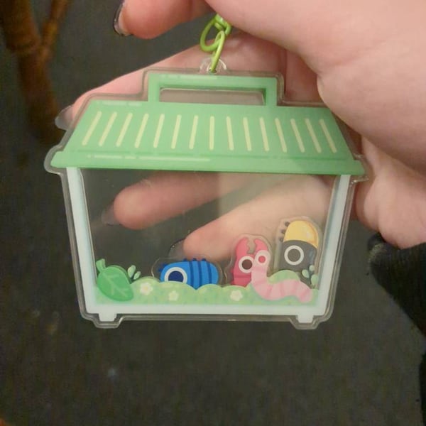 Bug Keeper 3.5 Inch Shaker Acrylic Charm Critter Keeper Keychain Nature ...