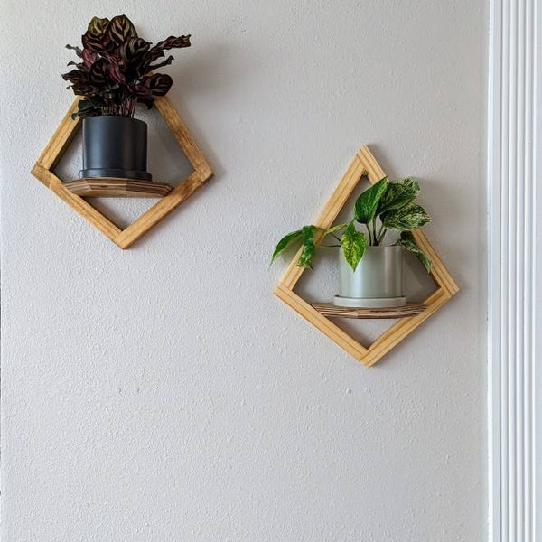 Wall Mount Diamond Planter With Saucer, Geometric Wall Planter ...