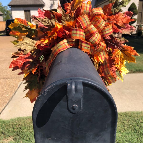 Fall Leaf Swag, Horizontal Autumn Maple Leaf Decor, Harvest Wall ...