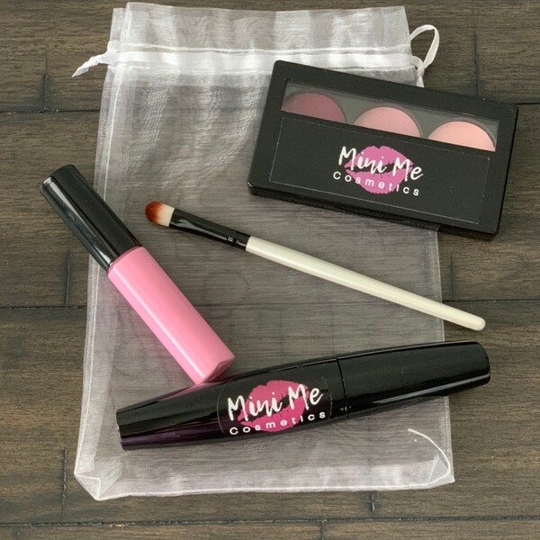 My Favorite Things Red Makeup Kit Pretend Makeup Kit Toddler Fake ...