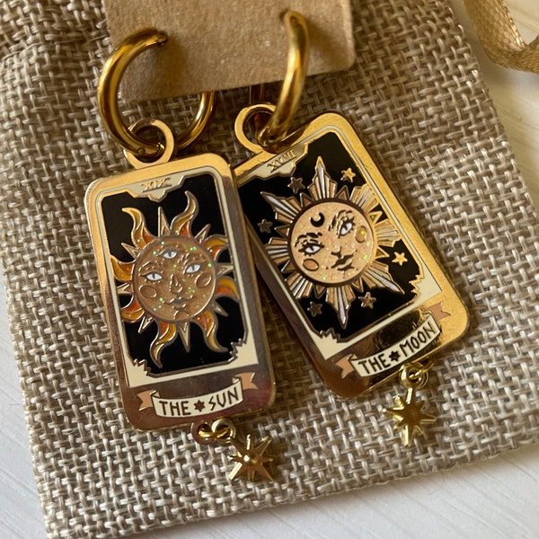TAROT CARDS EARRINGS. Enamel Pin. Gold Finish, Hard Enamel. Green Witch ...