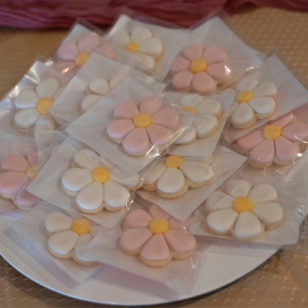 Mini Spring Flowers, Hand Decorated Sugar Cookies, Custom Designs and ...