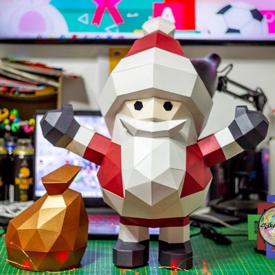 Santa Claus Papercraft 3D DIY Holidays Christmas Low Poly Paper Crafts ...