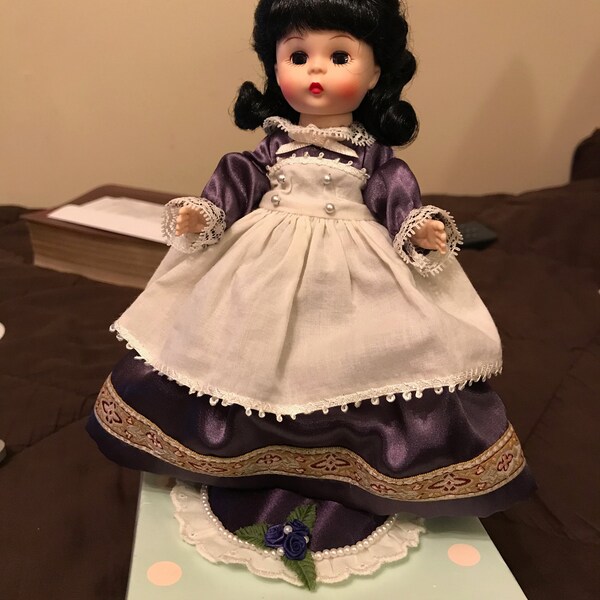 Queen Isabella & Ann Rast Made 1992 by Madame Alexander to Commemorate ...