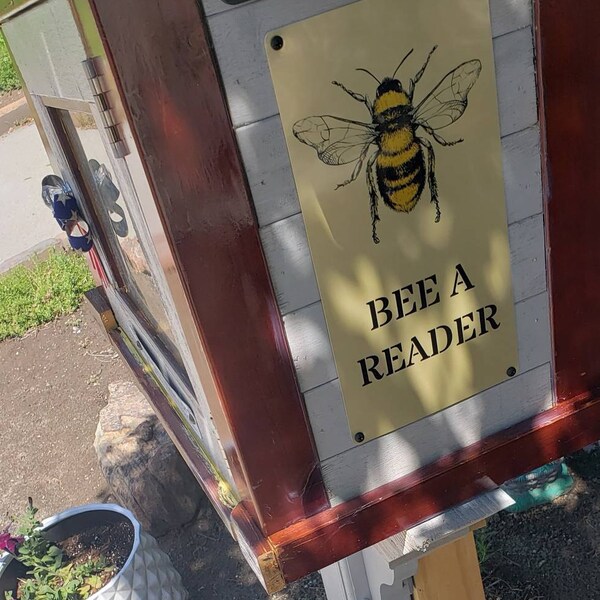 Bee A Reader Library Plaque From the Family of the Founder of the ...