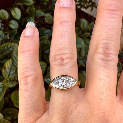 Double Stone Emily Ratajkowski Celebrity Style Anniversary Ring ...