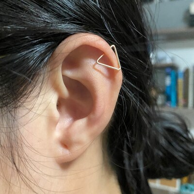 Triangle Helix Hoop Earring Gold Helix Piercing 18 Gauge Helix ...