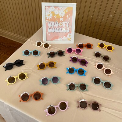 Pink Groovy Birthday Party Decor 70' Daisy Groovy Goodies Sign Decor 70 ...