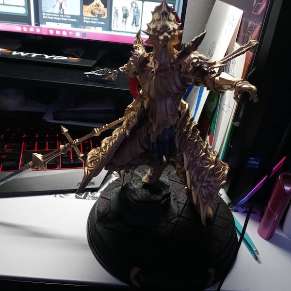 Dragon Slayer Ornstein Statue, Dark Souls Figurines, Dark Souls Boss ...