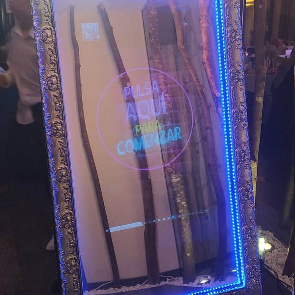 The Red Carpet Start Screen Mirror Photo Booth Animations - Etsy