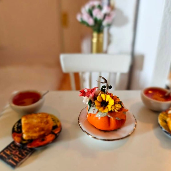 Miniature Wreath, Miniature Decor, Dollhouse Accessories, Dollhouse ...