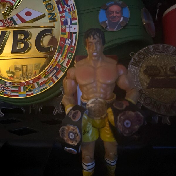 Custom World Championship Belt for Wrestling Figures, Black & Gold ...