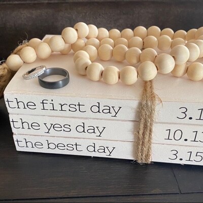 Custom Book Stack Centerpiecewedding & Home Decormade With Real Booksliterary Wedding ...