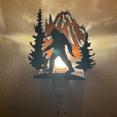 Sasquatch Bigfoot Yeti Night Light Made Out of Rusted Steel - Etsy
