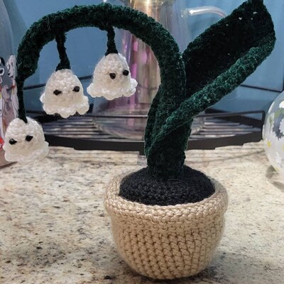 Crochet PATTERN Easter Basket Goth Easter Eggs Amigurumi - Etsy