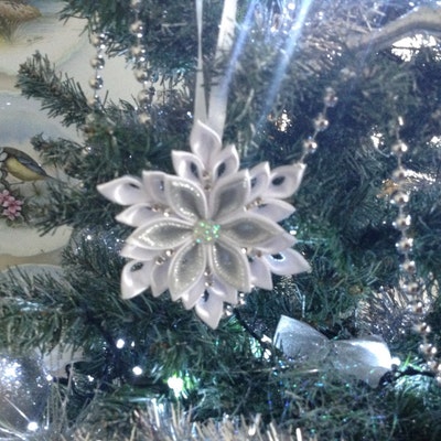 Handmade Snowflake CHRISTMAS Tree Decoration/ornament in Light Blue ...