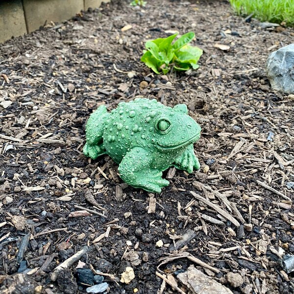 Warty Frog, Toad, Little Frog Prince, Frog Statue, Concrete, Stone Frog ...
