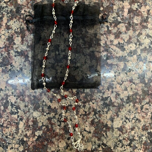 Vampires Kiss Necklace | Beaded Chain, Goth, Grunge, Alternative ...