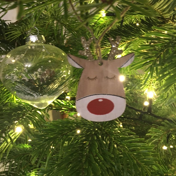 8 Wooden Reindeer Hanging Decorations, Reindeer Baubles, Christmas Tree ...