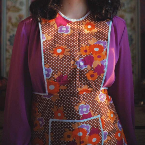 Oranje gebloemd schortje vintage retro schortje gemaakt in de jaren 60 ...
