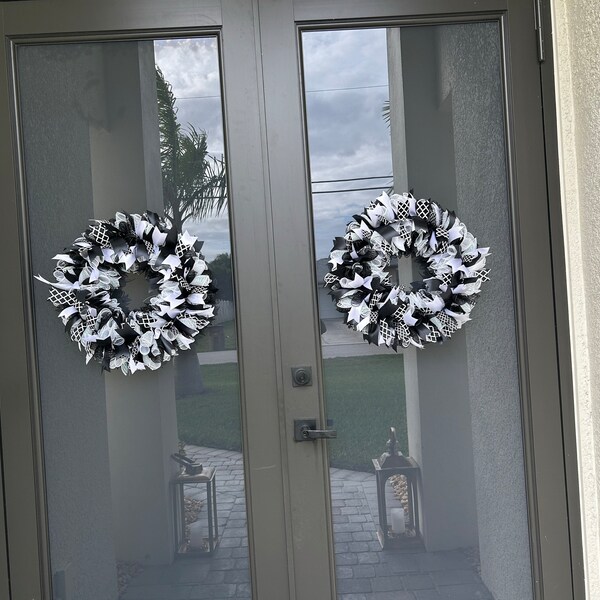 Rainbow Love Infinity Wreath - Etsy