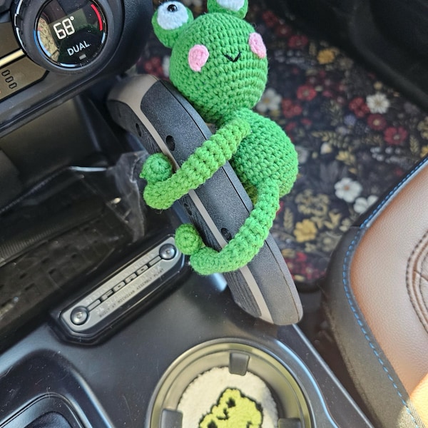 Cute Amigurumi Frog Steering Wheel Accessory, Crochet Panda Gear Shift ...