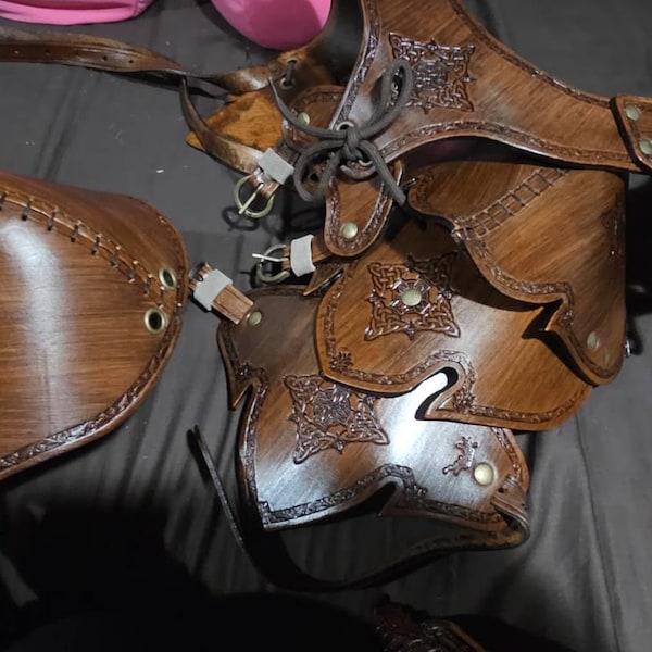 Costume Leather Set Larp Ranger, Pauldrons Gorget Bandolier Bracers ...