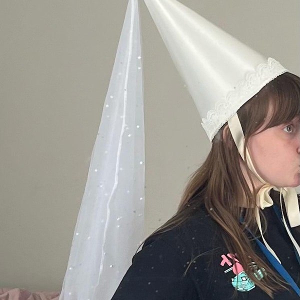 Customize Medieval Hennin Princess / Clown / Witch Hat Atelier Cosplay ...