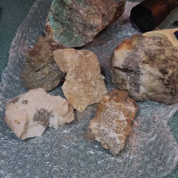 One Pound Mystery Rock Box - High Grade Gold Ore - Silver Ore ...