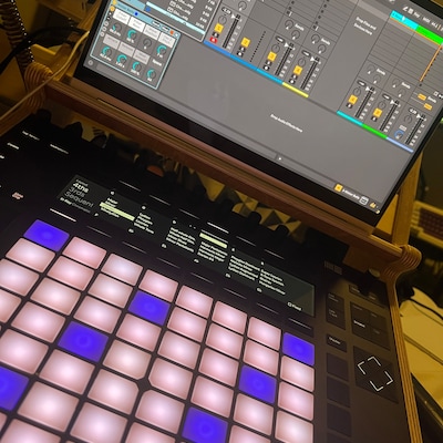 Akai MPC ONE Custom Stand With Wrist Pad Rack Solid Walnut Wood / MPC ...