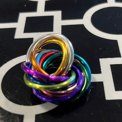 Spinning Planet Fidget Necklace / Stim Toy Saturn, Neptune, Jupiter ...