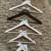 Wedding Row Reservation Signs/tags Hammered White Card With Satin ...