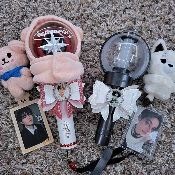 STRAY KIDS SKZOO Bang Chan, Lee Know, Changbin, Hyunjin, Han, Felix ...