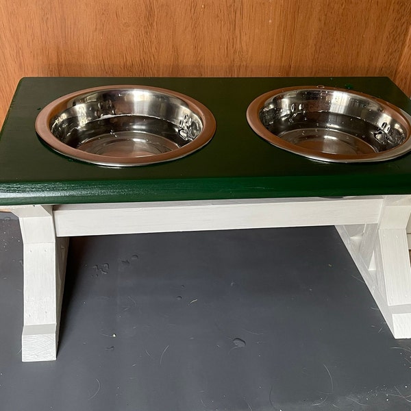 Medium Raised Dog Feeder - Etsy