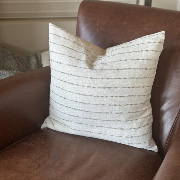 Esma Pillow Cover, Moody Pillow Covers, Moody Pillows, Floral Block ...