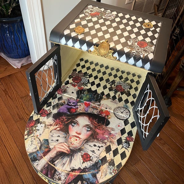 Alice's Frame Mould Zuri Mold Silicone Mold Alice in Wonderland Frame ...