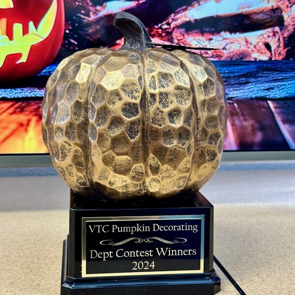 Golden Cupcake Trophy Bake off Trophy Baking Competition Trophy ...