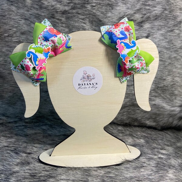 Wooden Head Stand. Child Silhouette With Pigtails. Hair Bow Displays ...